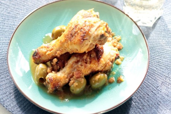 Chicken with Green Olives and Orange | Mediterranean Diet, Healthy ...